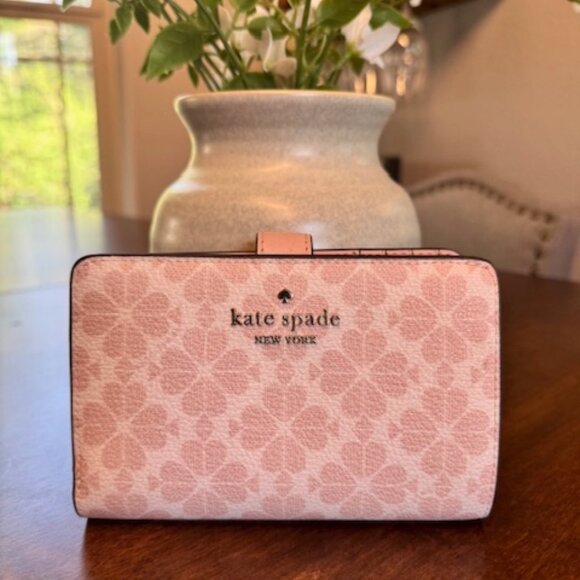 kate spade | Bags | New Kate Spade Signature Spade Flower Medium ...